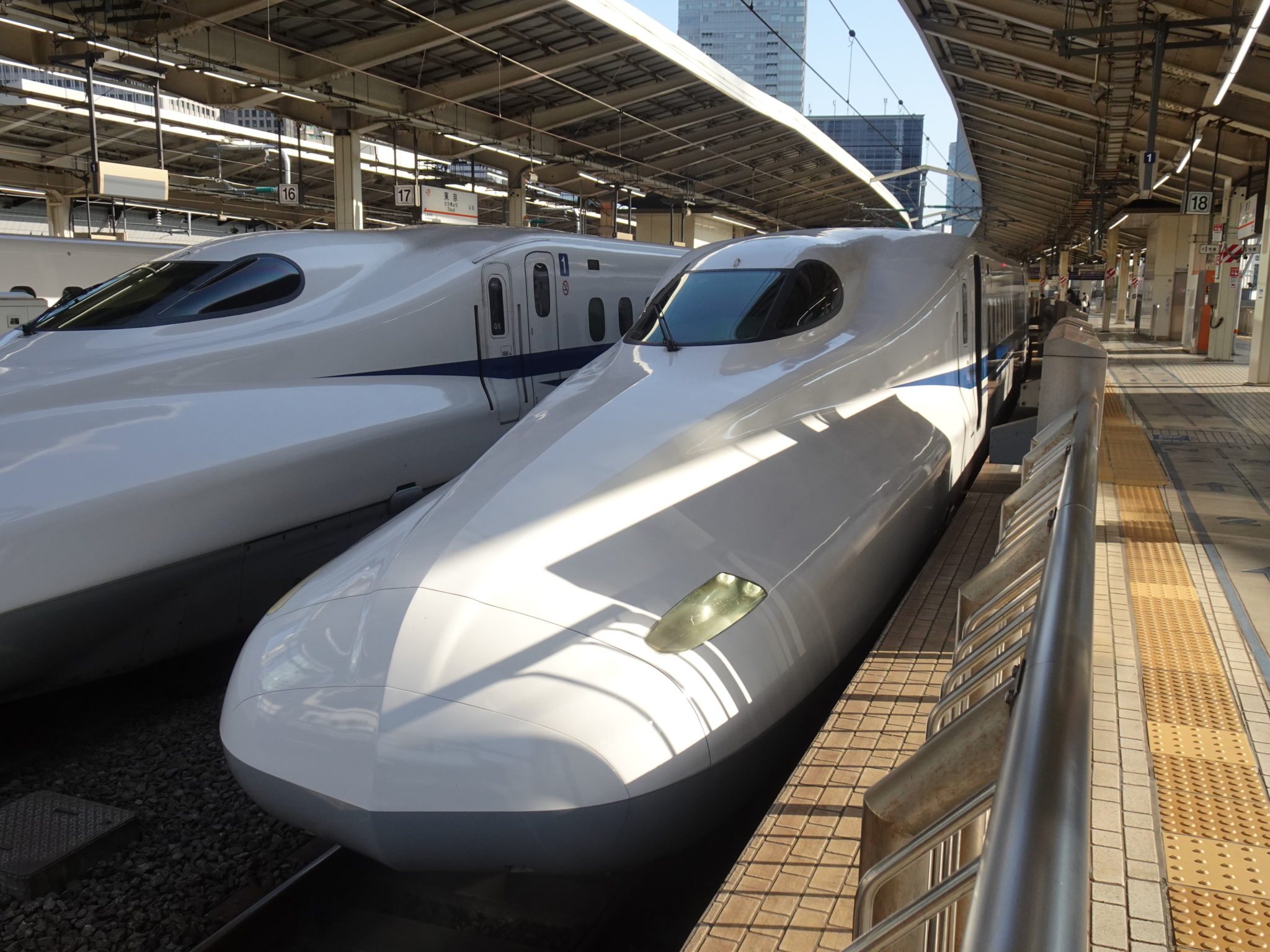 航空機に勝つのぞみ、N700Aとその時代【普通車・グリーン車の車内や座席など】 | 鉄旅遊民