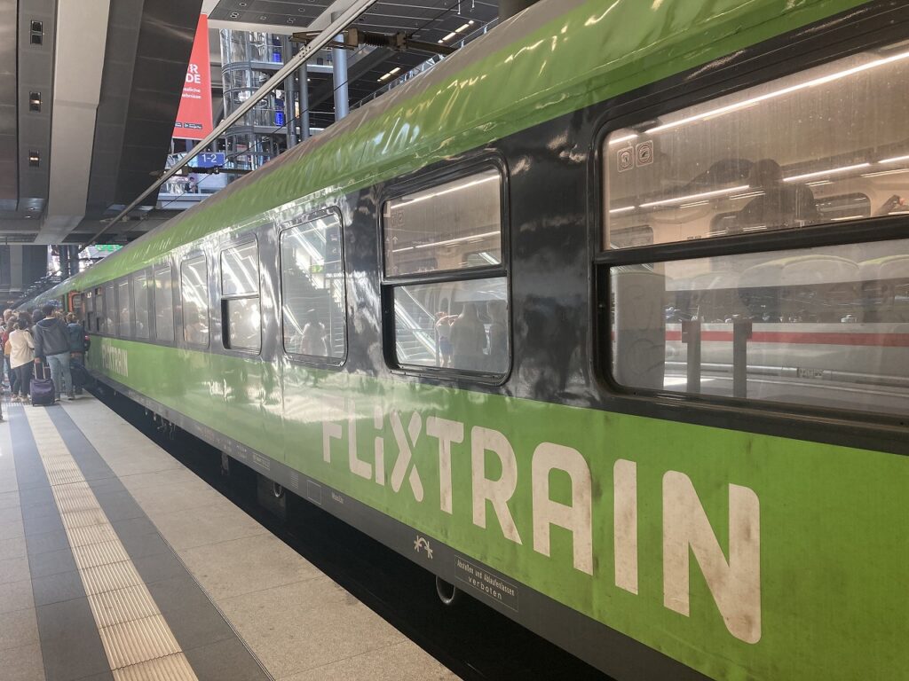 ドイツの格安列車フリックストレイン（Flix Train）の乗車記【車内・予約方法】 | 鉄旅遊民